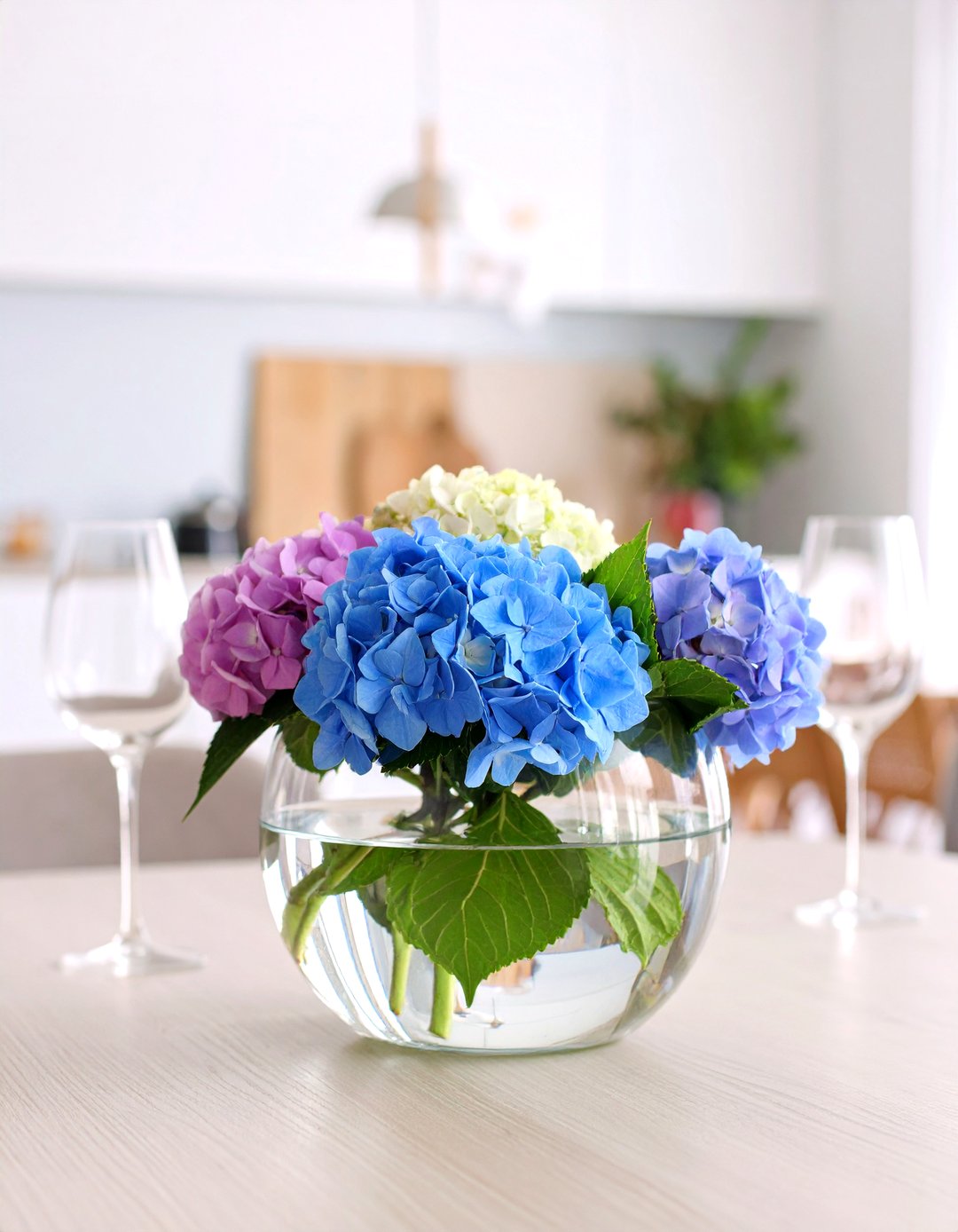 24 Hydrangea Centerpiece Ideas for Elegant Tables Ideas - Too Much Time